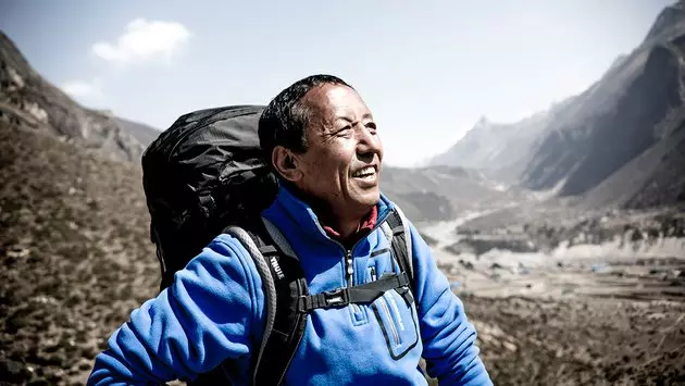 APA Sherpa. 사진은 탈선을 보냈습니다