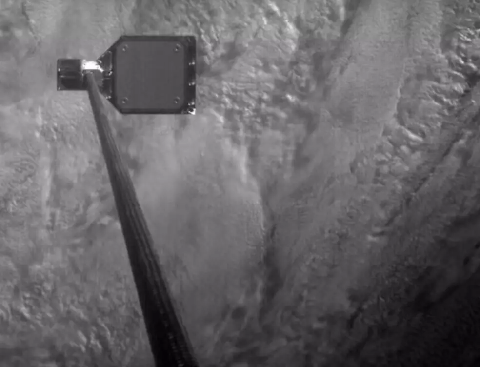 Космостук таштанды ташуучу унаа кандайча иштейт: Видео