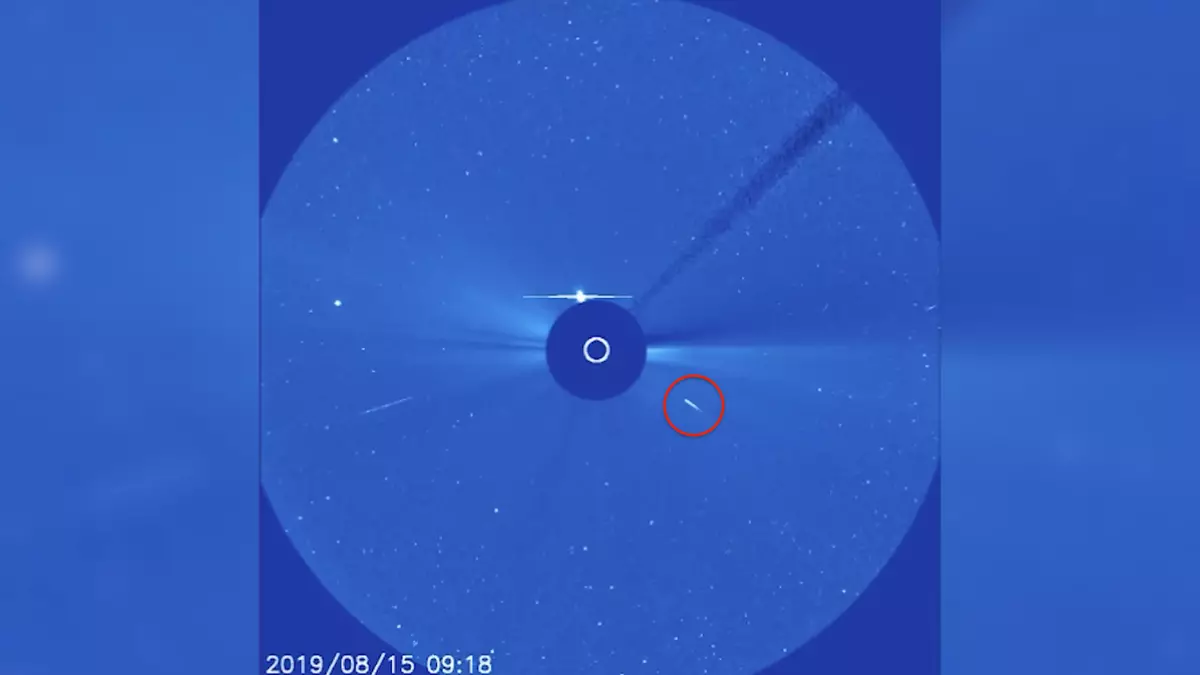 Cometa de colisión con el sol: video