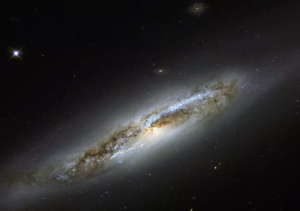 Nekaj ​​ubija galaksije v ekstremnih območjih vesolja