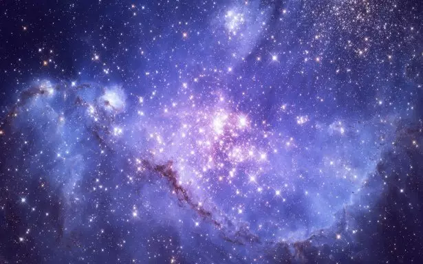 Yang pertama dalam sejarah syot kilat "Web Cosmic" yang menghubungkan semua galaksi