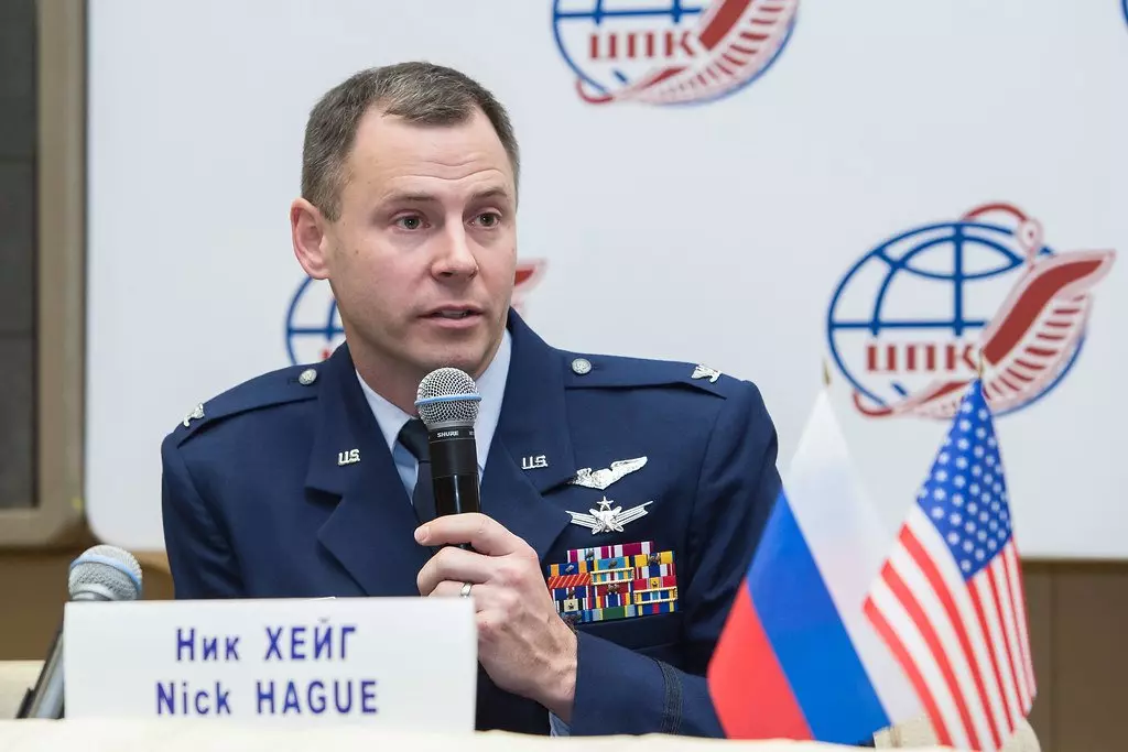 Venäjä myönsi American astronautin rohkeutta