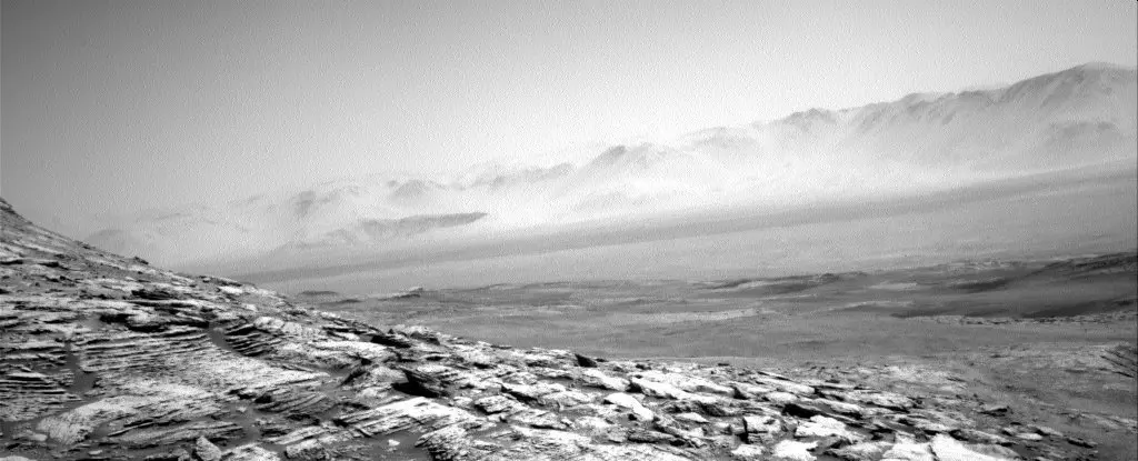 La curiosità ha fatto una nuova foto emozionante di Marte
