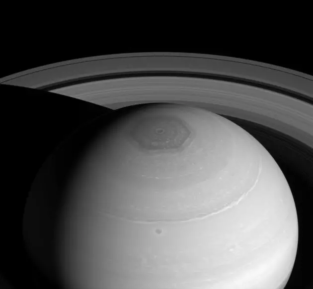 PIA18274-Saturn-Saturn-NorthPolarhexogage-Cassini-20140402.jpg