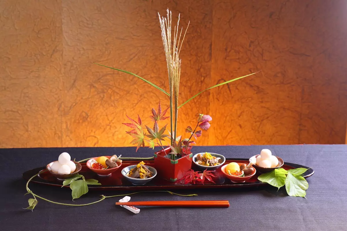 Hohe Küche auf Japanisch. Was ist Kaisek und wie sie es essen