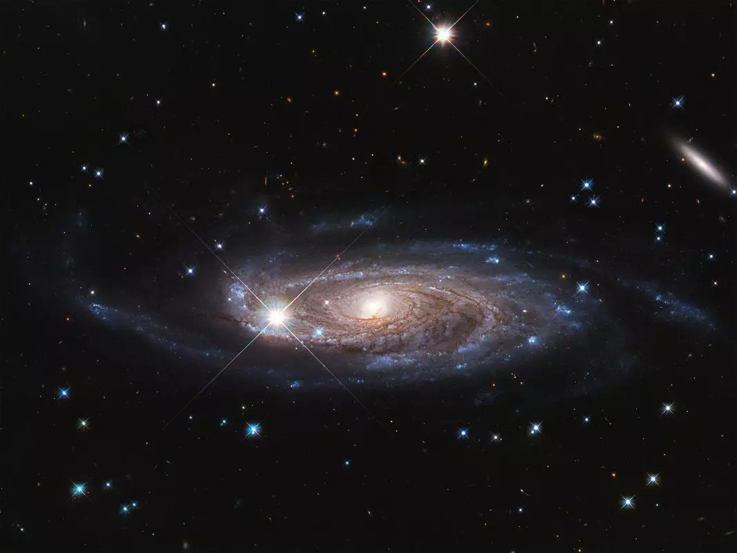 "Hubble" retire yon lòt galaksi espiral. Li se jigantèsk ak kokenn bèl!
