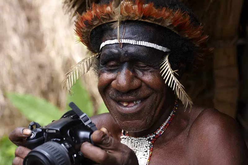 Achọrọ m bulite foto na saịtị ahụ "National Geographic Russia". Kedu ihe m kwesịrị ịma?