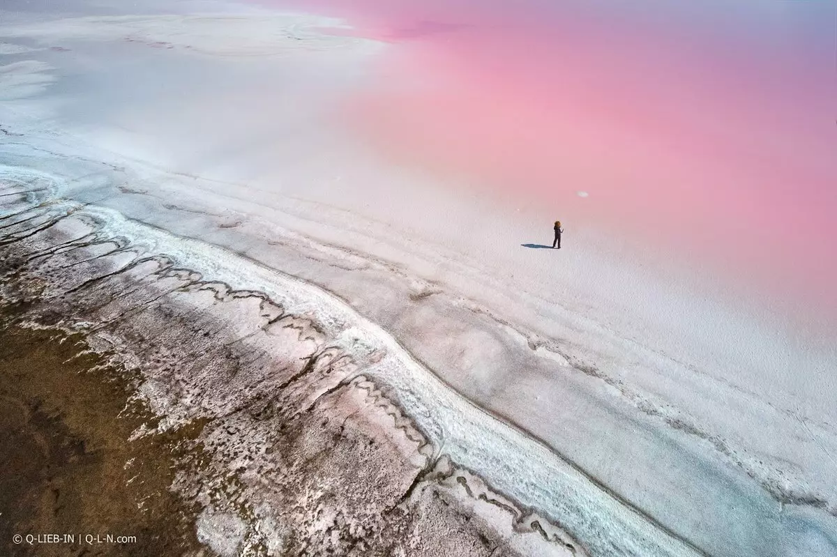 "Sou planèt la woz" ak lòt foto nan semèn nan