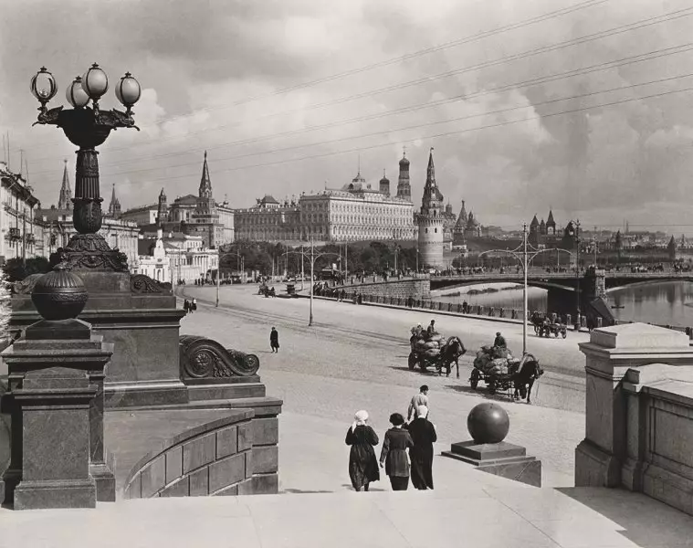 "Руската револуција е реалност": Фото Архива 1917-1927