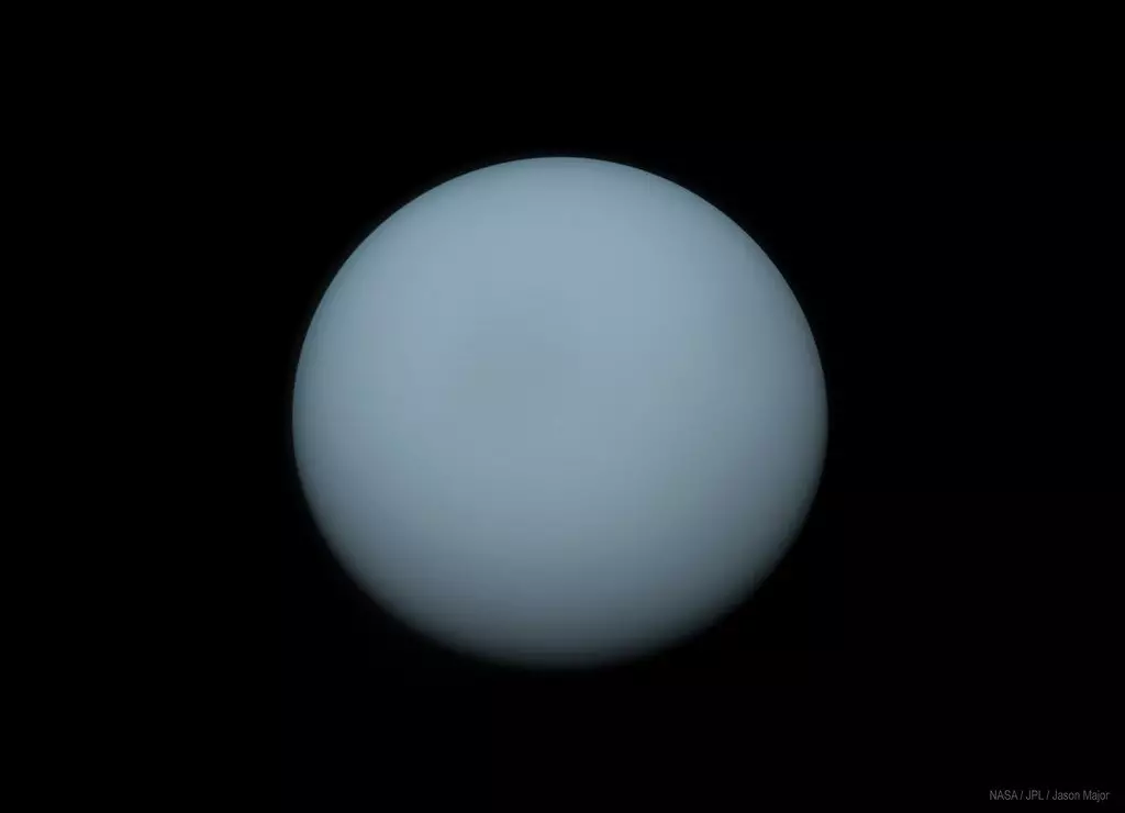 Uranus förlorar snabbt atmosfären