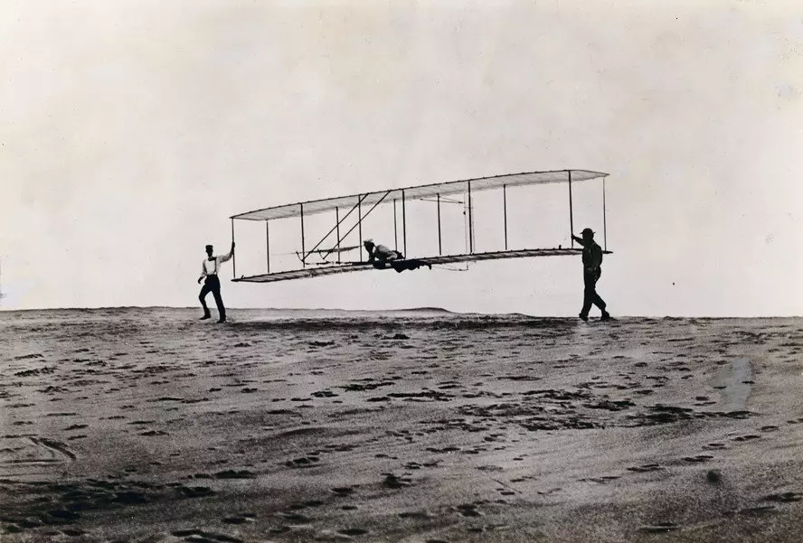 Ik zou in de lucht zijn: de vlucht van Orbille Wright in de foto 1902