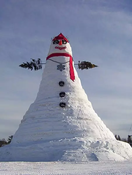 Il più grande pupazzo di neve