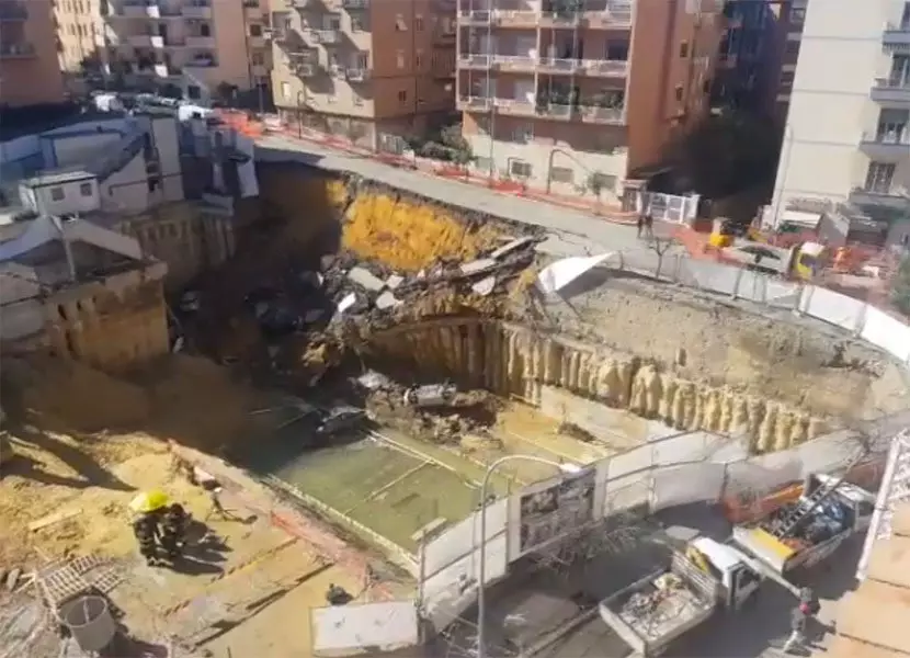 Street in Rome went underground: video