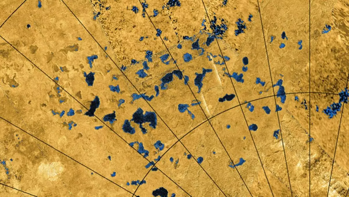 V Titan nájdené stopy čerstvých erupcií a sušených jazier