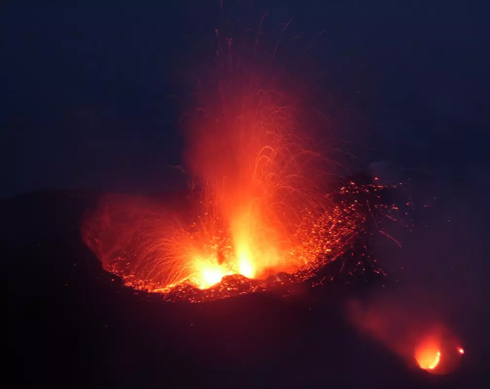 Stromboli-vulkanische activiteit kan leiden tot tsunami's