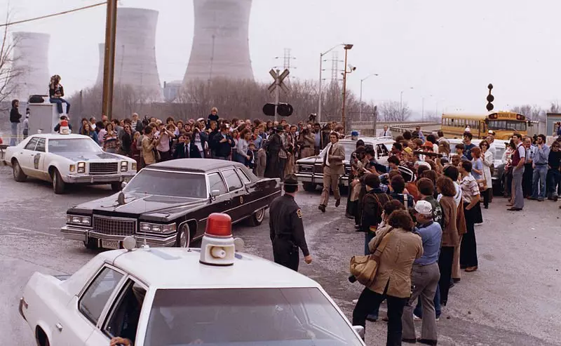 Ang pinakamalaking nuclear power plant ay sarado sa US.