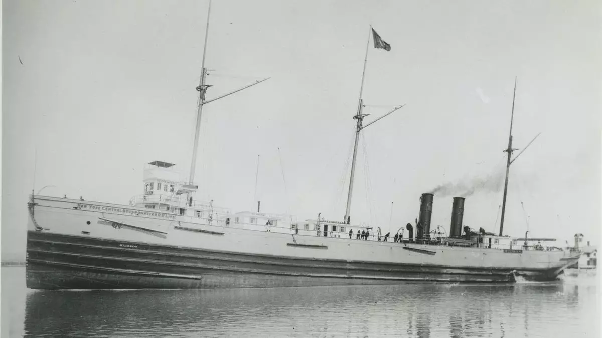 Yn 'e FS fûnen se it "Ghost Ship" yn 1901 ferdwûn