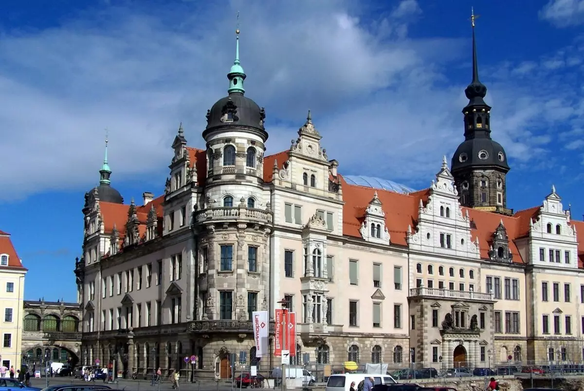 Dresden Treasury "Green Gorged": Zowonongeka zitha kukhala za ma euros a biliyoni