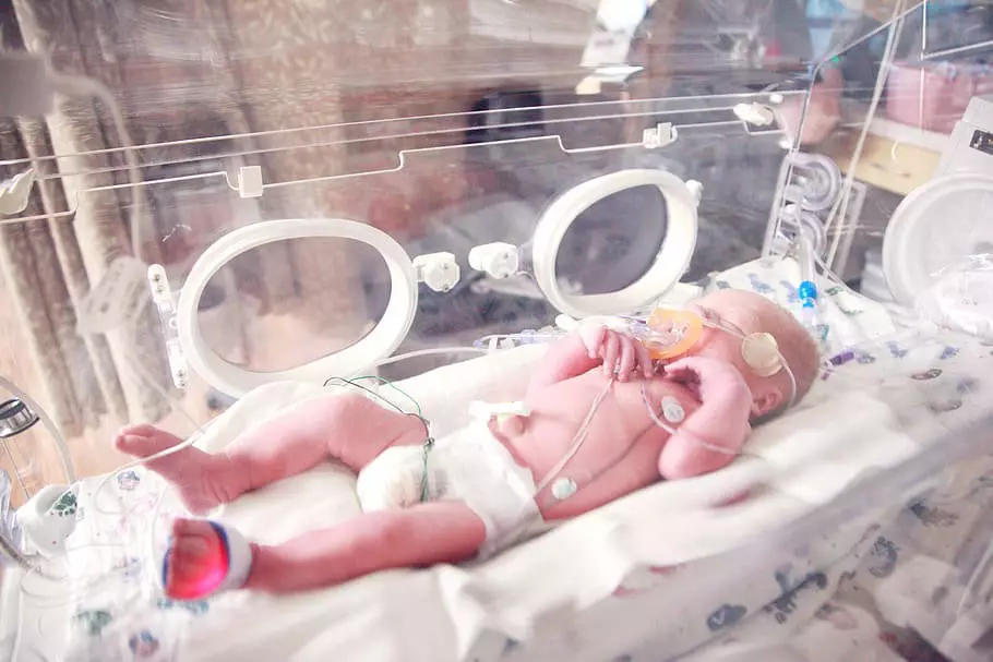 冠状病毒的婴儿和儿童的危险：一项新的研究