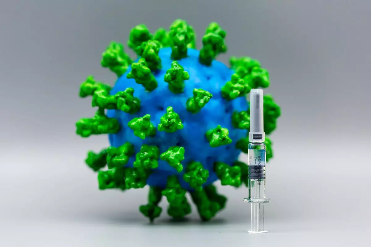 Sėkmingi vakcinų testai, du potencialūs vaistai nuo Covid-19 ir kitų naujienų apie Coronavirus