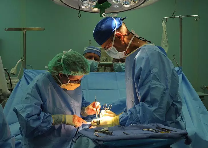 Тешки пацијент са Цовеид-19 направио је двоструки трансплантацију плућа