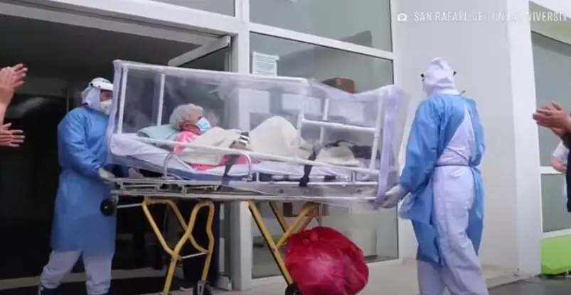 104-årig kvinna botas två gånger från COVID-19