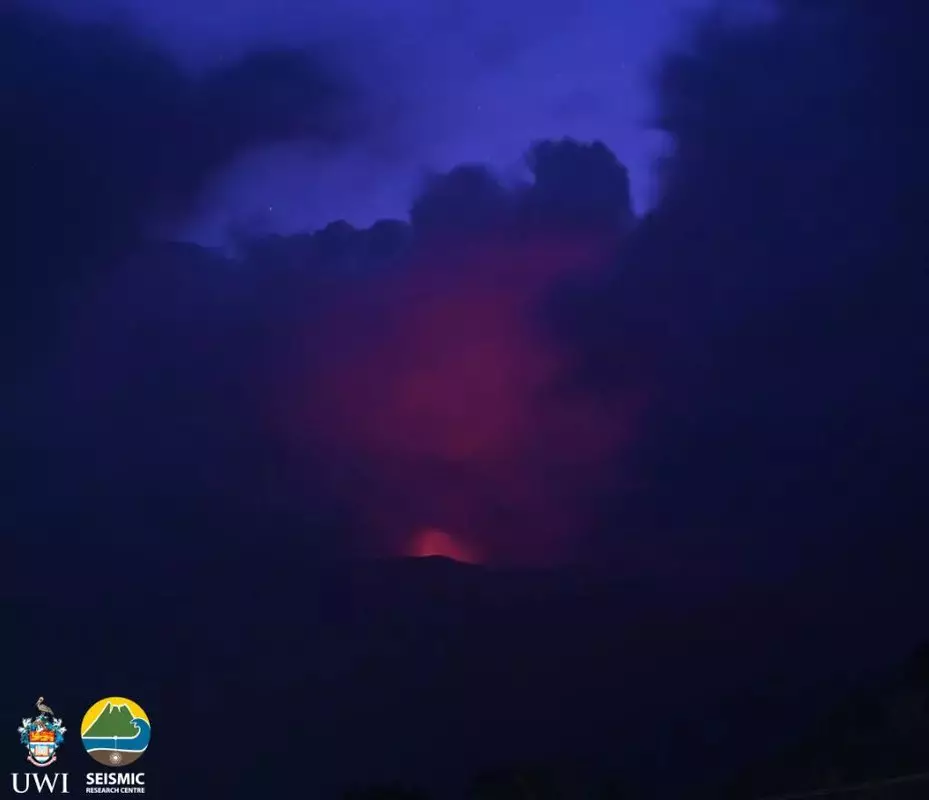 Сент-Винсент буенча вулкан eruption: видео
