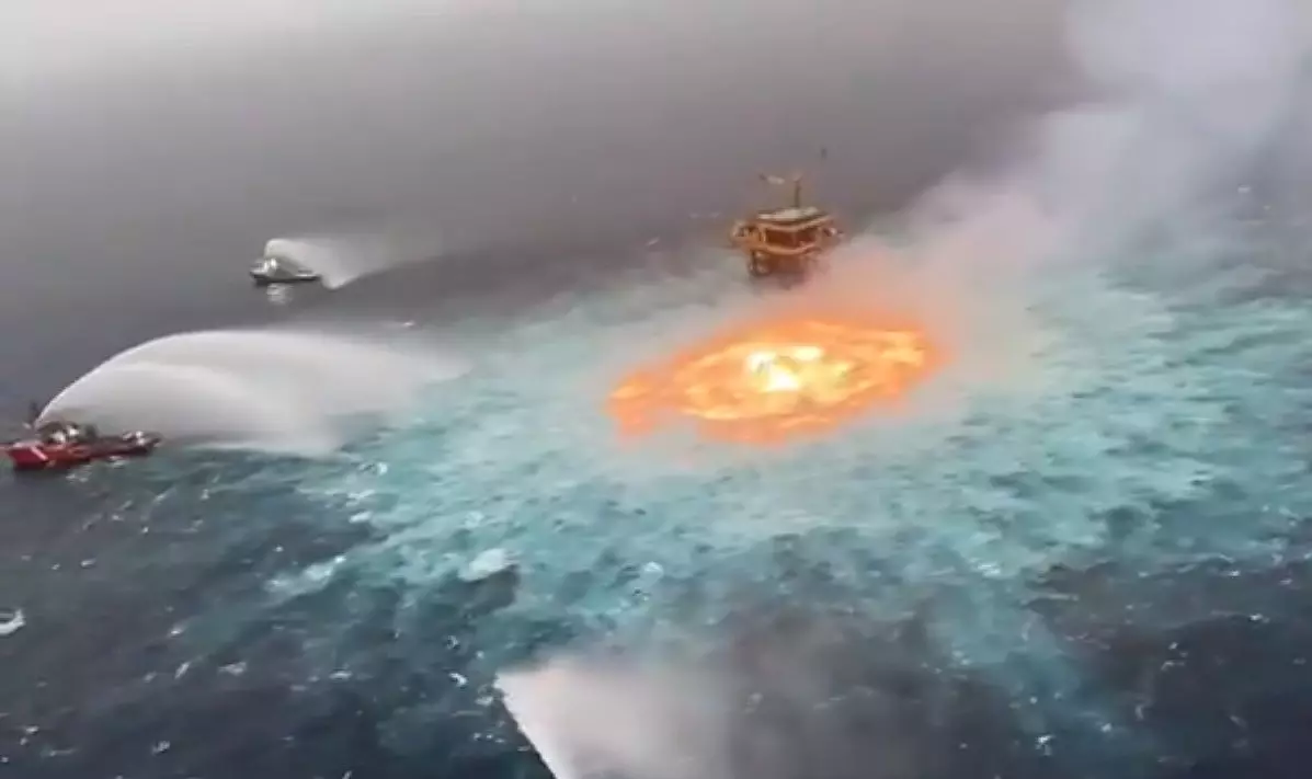 "Sauron Oko" di Teluk Mexico: Video yang luar biasa