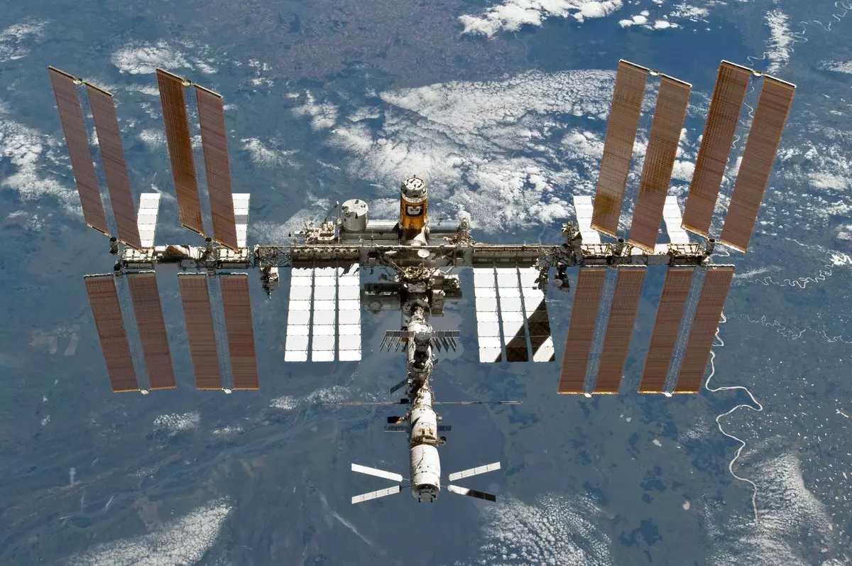 Air leakage happened on the ISS