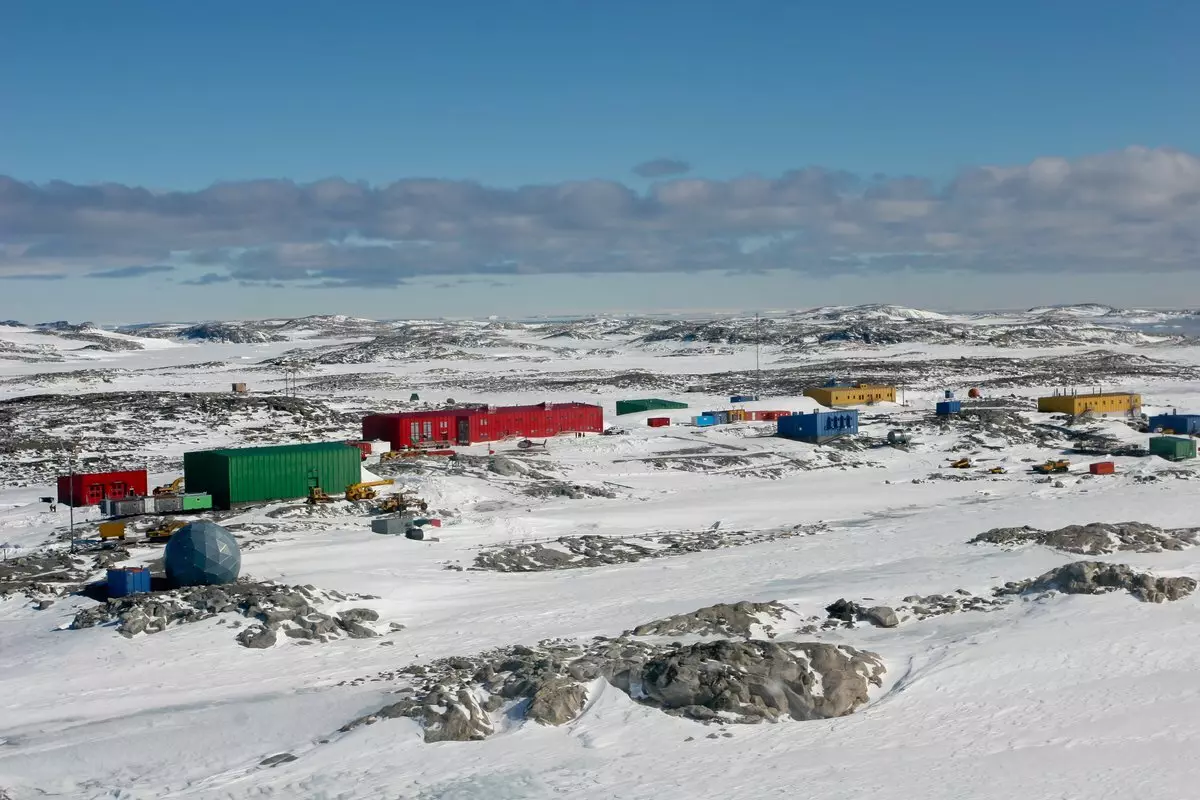 Sur la Tero Wilx en Antarkto registris la unuan en la historio de observado de la ondo de varmo