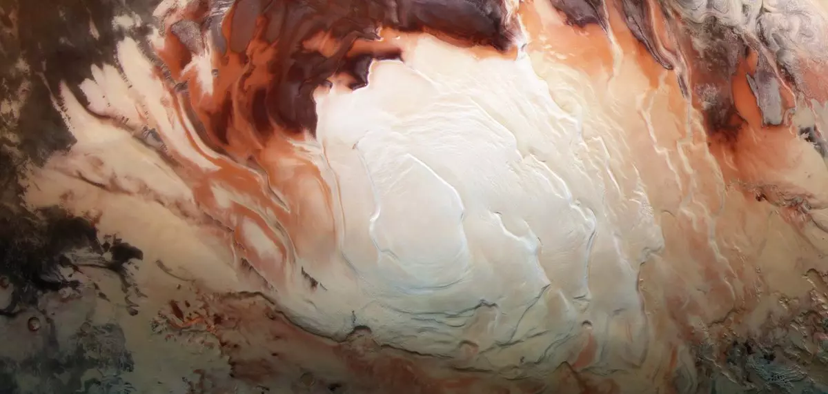 Under overflaten av Mars fant et helt nettverk av skjulte innsjøer med flytende vann