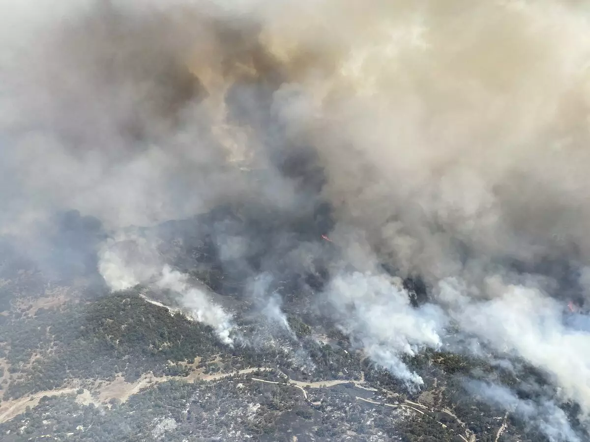 Aerial_view_of_scu_ligning_complex_fires_ (2020-08-20) .jpg
