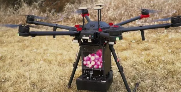 Lesné požiare v Spojených štátoch uhasí drony s víťaznými loptami