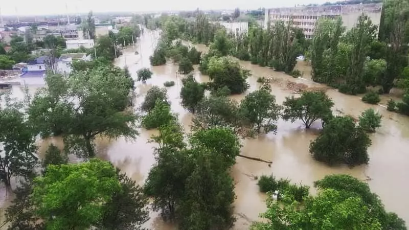 Výkonná povodeň na Kryme: Foto a video