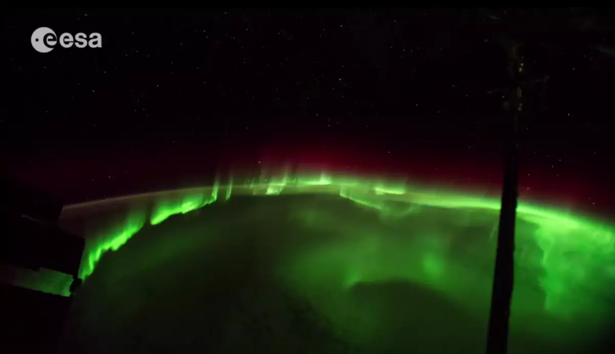 Ang Astronaut ay lumikha ng isang natatanging kosmikong video