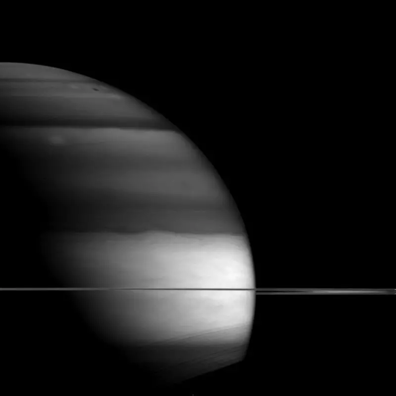 Saturnus Rings - dina poto NASA anyar