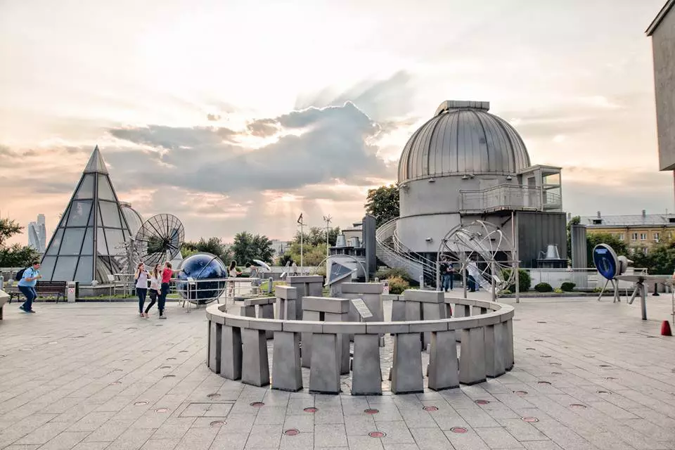 Poletna sezona se začne v Moskvi Planetarium