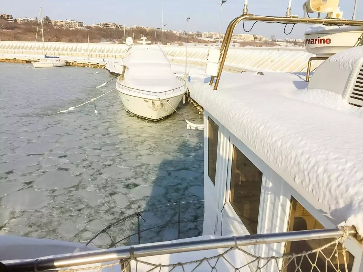 Na Bulgaria, n'ihi na oge mbụ na afọ 60, na Black Sea froze