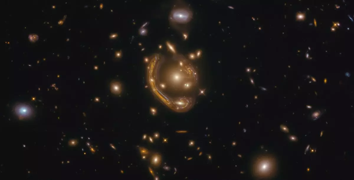 "Стопената пръстен": нов фототропични "Hubble"