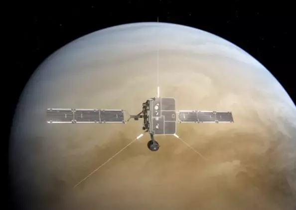 Eguzki Orbiterrak Venus-en lehen olatua egin zuen