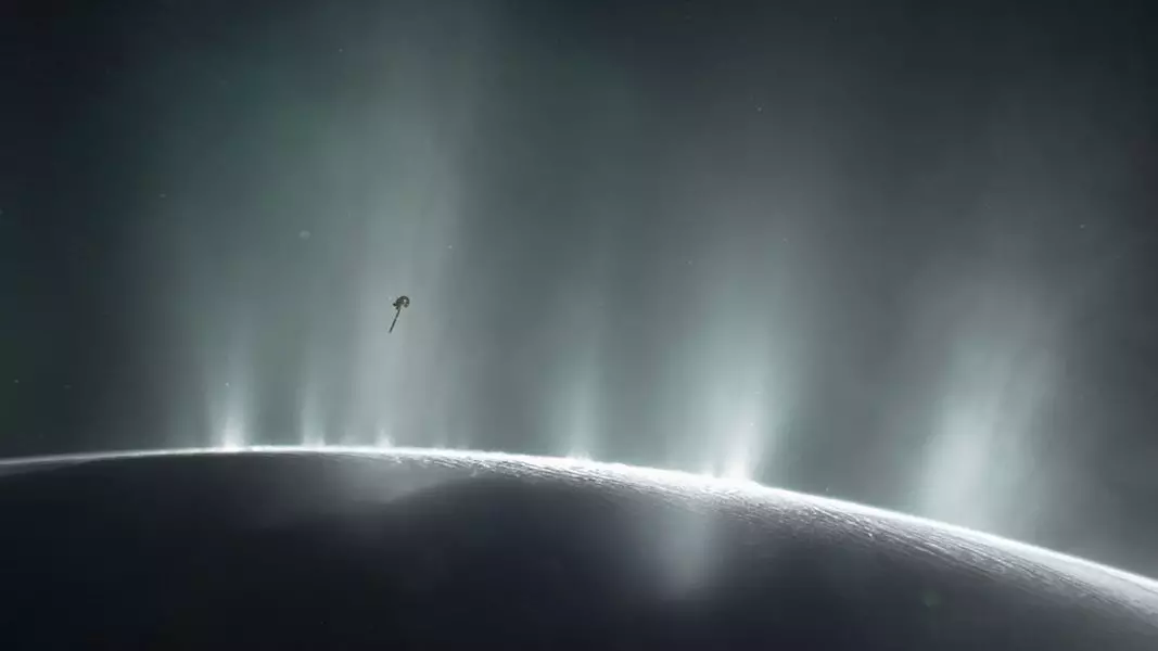 Yintoni kungaba ubomi Encelade