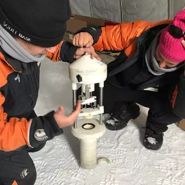 Η υπερθέρμανση του πλανήτη δεν επηρέασε τον παγετώνα ROSS στην Ανταρκτική