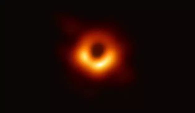 Прва слика на сенката на црна дупка во радио приказ