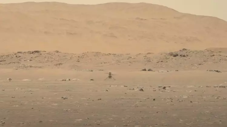 ناسا مارس جي سطح تي اڏامندڙ عاشق کي ظاهر ڪيو
