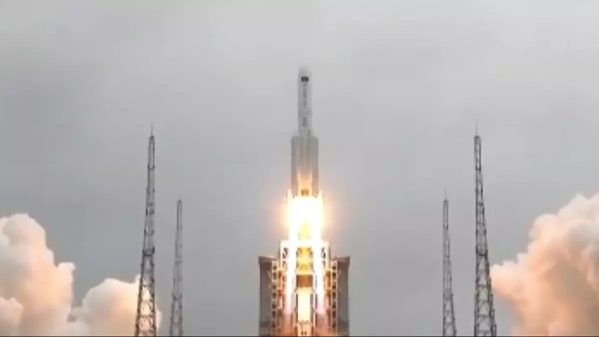 China telah menghantar modul asas stesen orbitalnya: Video
