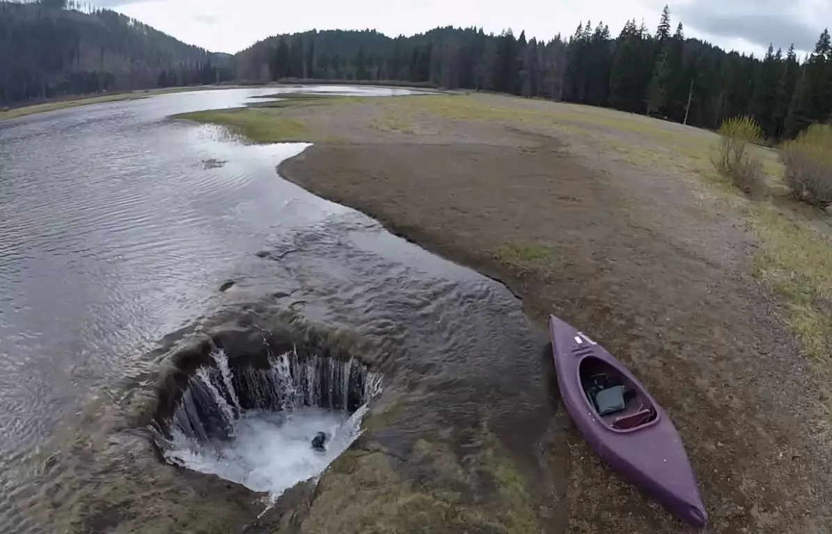 Lake, изчезва всяко лято: видео