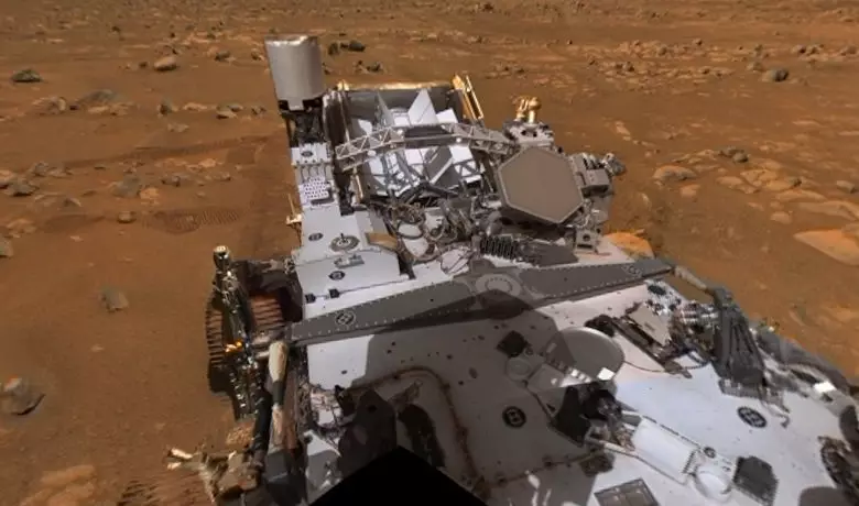 Ang pagtitiyaga ay nagsimulang maghanap ng mga bakas ng nakaraang buhay sa Mars