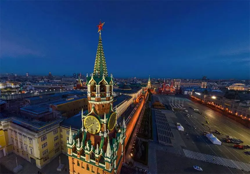 Moskou Kremlin soti nan wotè: videyo esferik