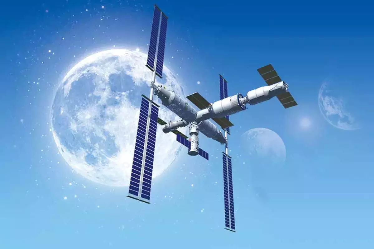 Tian Gong Orbital Station இன் Taikonauts முதலில் திறந்த இடத்திற்கு வெளியே சென்றது