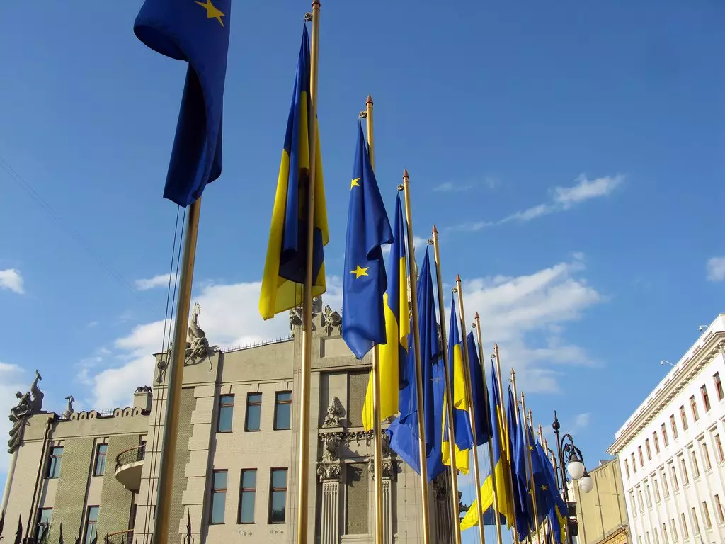 Az ukránok nem igényelnek vízumokat Európába